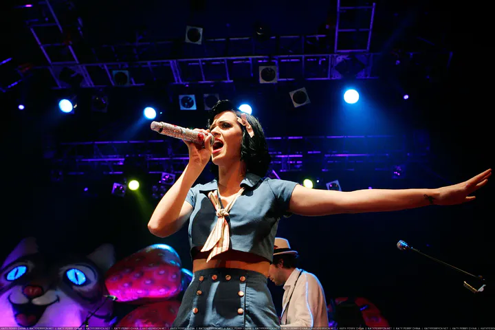 Hello Katy Tour | London, England - Feb 27, 2009 | KatyPerryChina