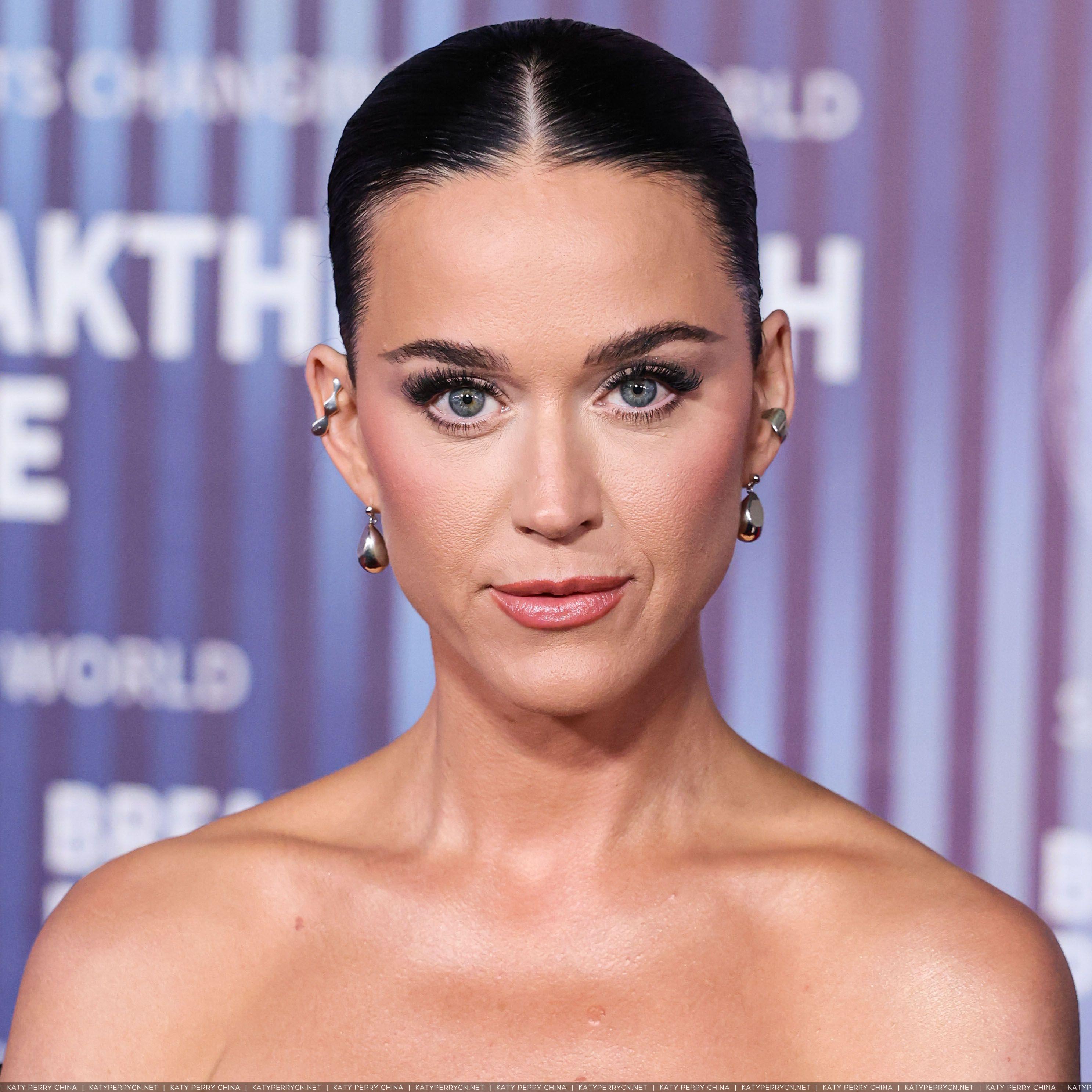 第十届 突破奖 颁奖典礼 - 红地毯 - 活动 - Katy Perry China 凯蒂佩芮中国歌迷会